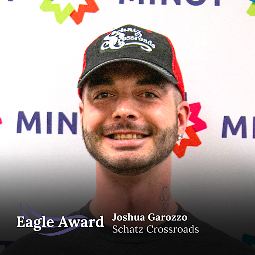 Local waiter receives Eagle Award | News, Sports, Jobs - Minot Daily News